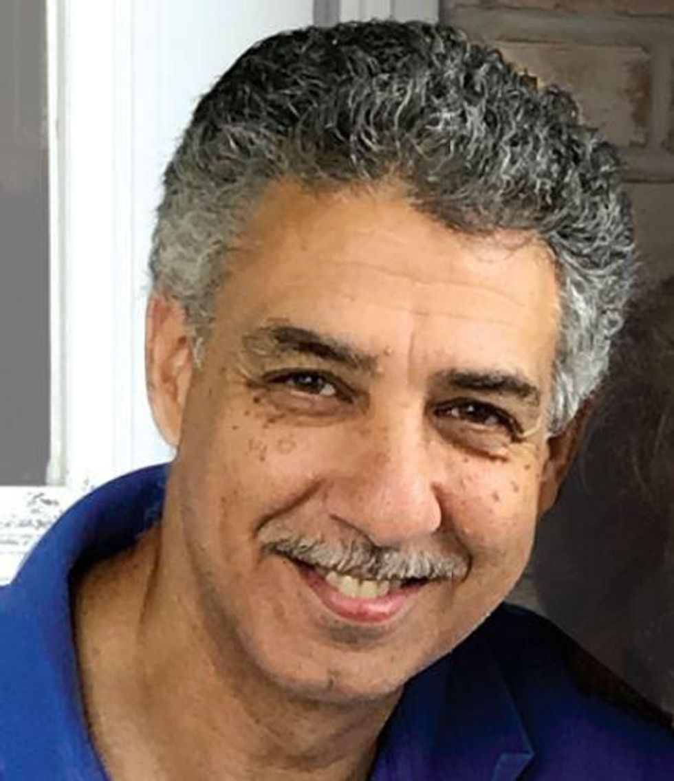 The late "Fastback" C3 Corvettes have one of the finest shapes in the ...