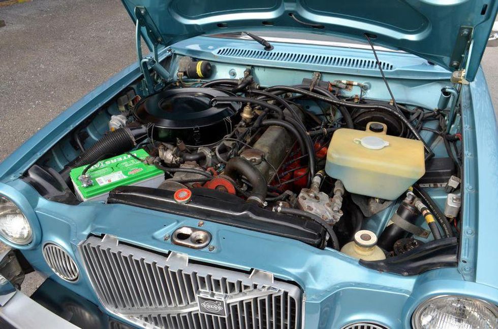 Sensible luxury abounds in the straight-six-powered 1975 Volvo 164E ...