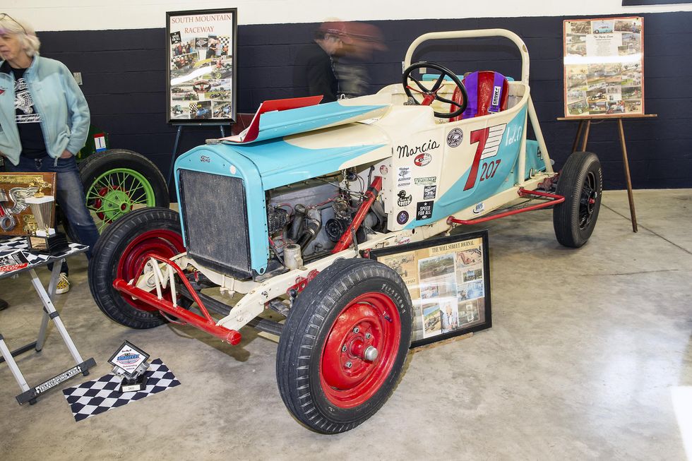 2023 Dragfest: A Winter Showcase of Vintage Race Cars and Nostalgic ...