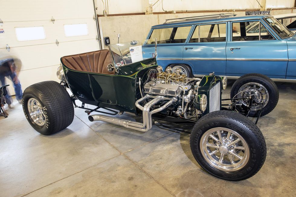 2023 Dragfest: A Winter Showcase of Vintage Race Cars and Nostalgic ...