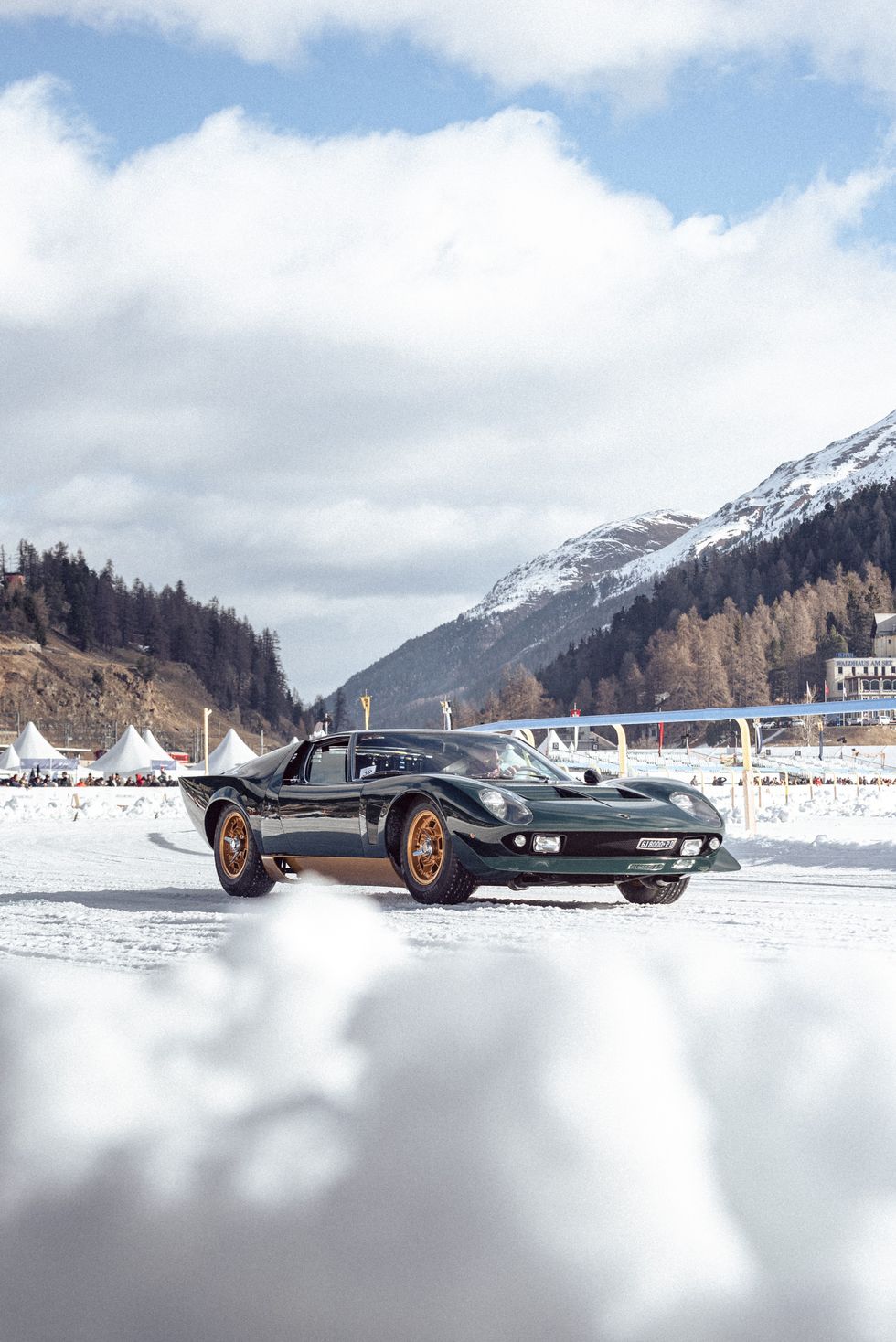 A Polo Storico-certified Lamborghini Miura P400 S goes Ice Racing ...