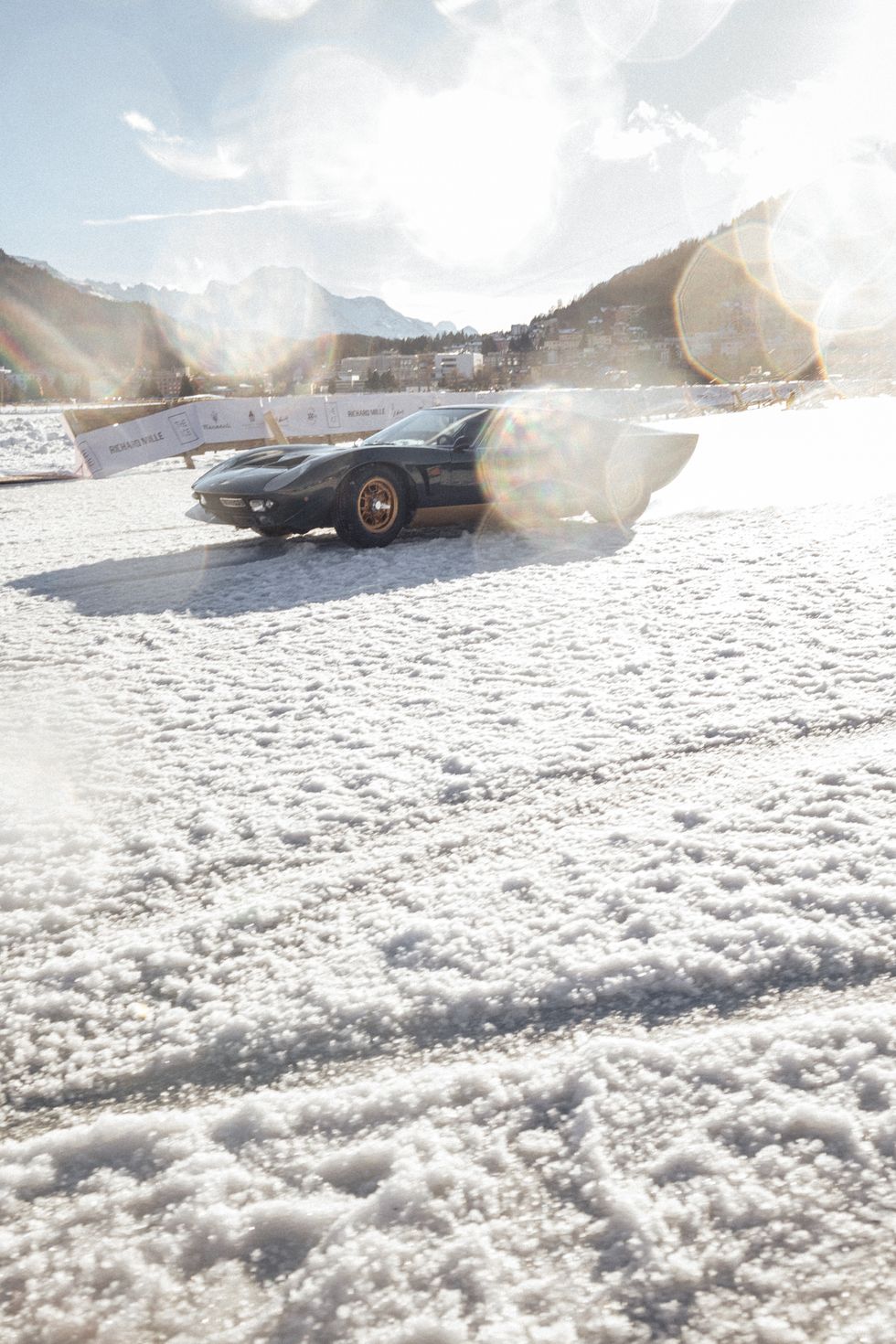 A Polo Storico-certified Lamborghini Miura P400 S goes Ice Racing ...