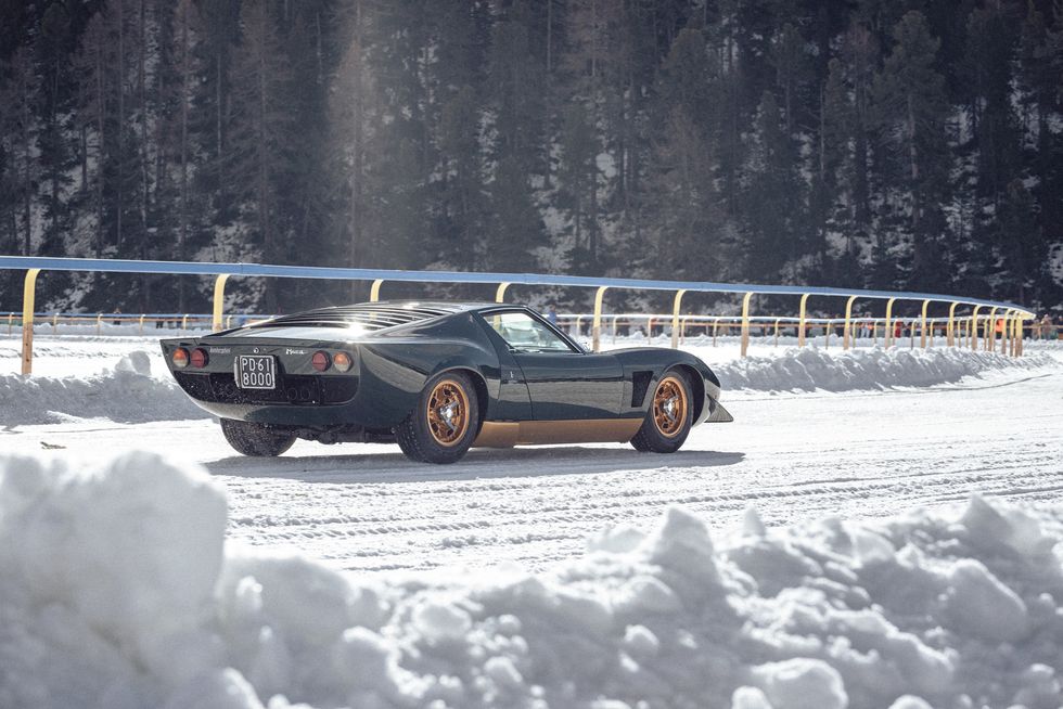 A Polo Storico-certified Lamborghini Miura P400 S goes Ice Racing ...
