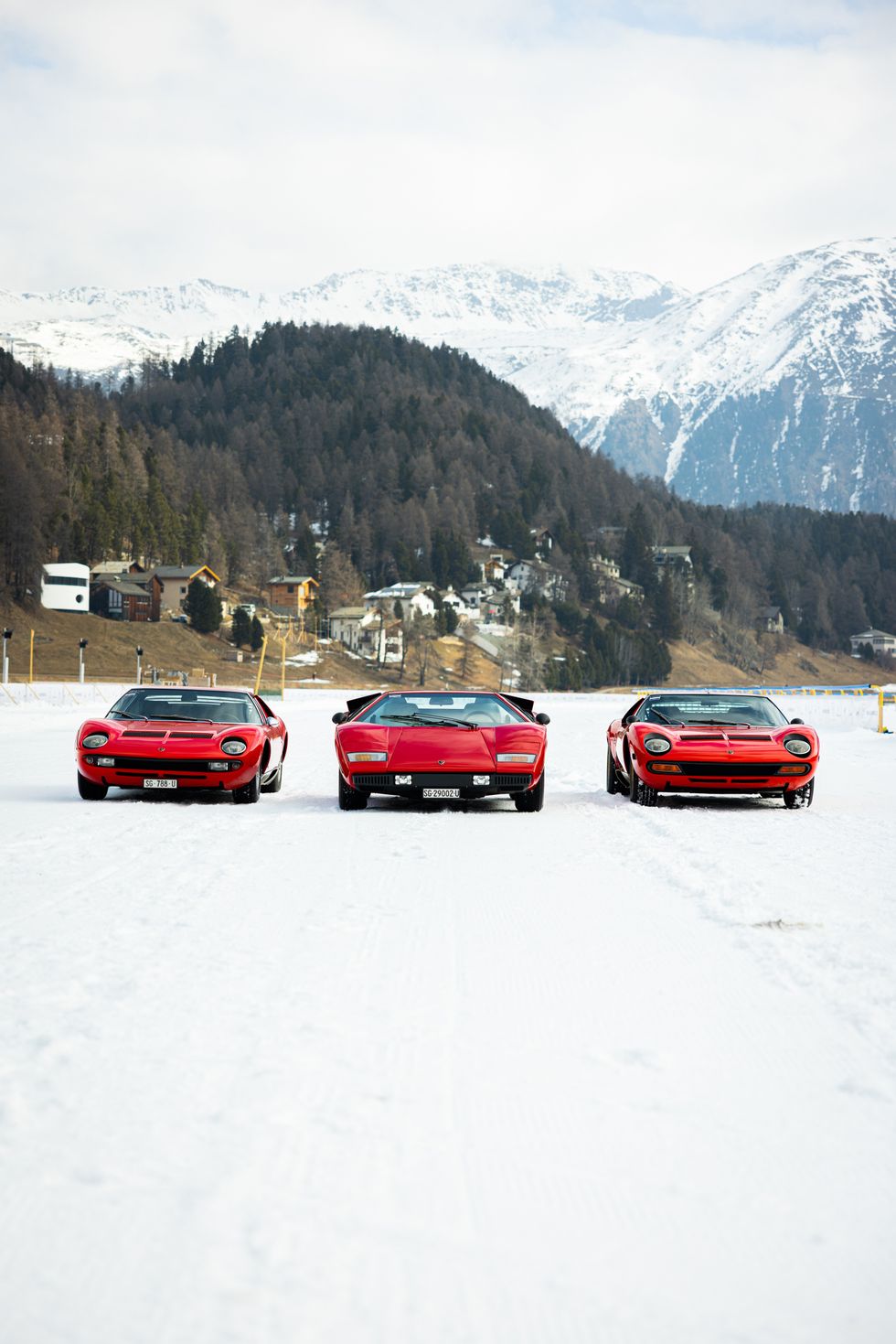 A Polo Storico-certified Lamborghini Miura P400 S goes Ice Racing ...