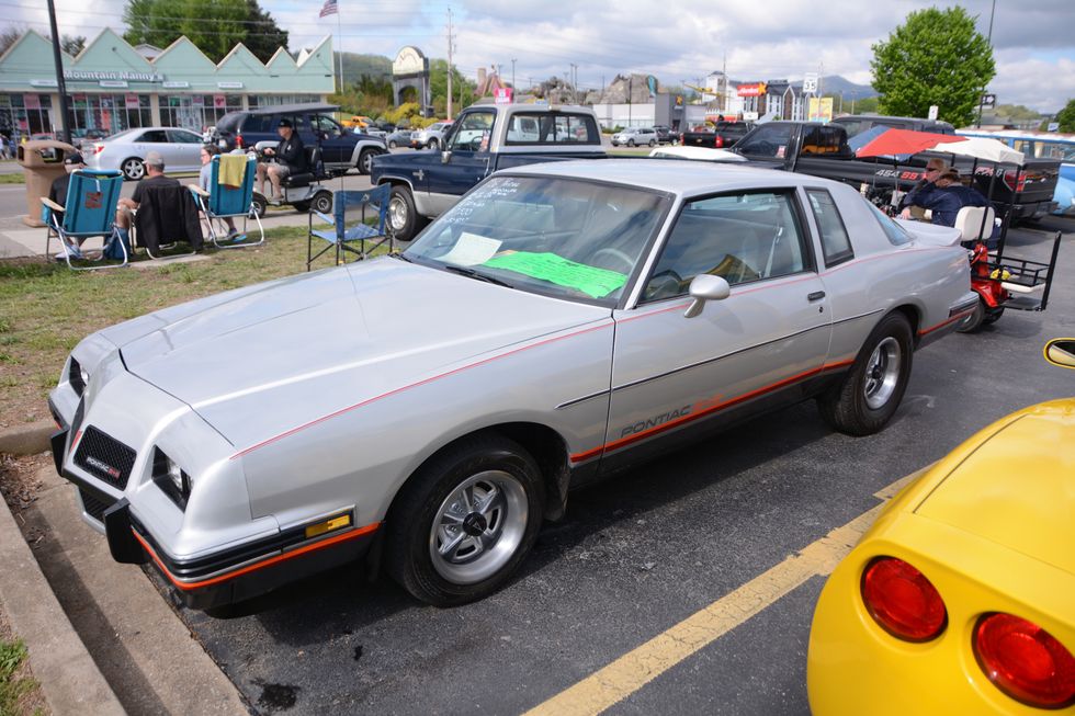 Cruising the Strip at the Spring 2023 Pigeon Forge Rod Run - Hemmings
