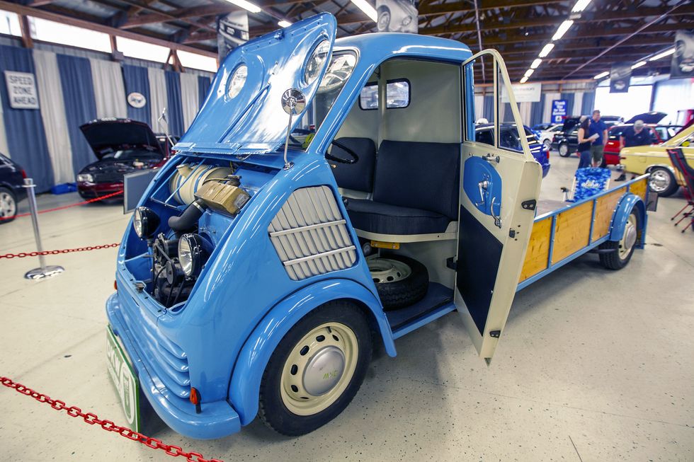 Hidden in plain sight, the upgrades to this 1979 Renault 12 give it a ...