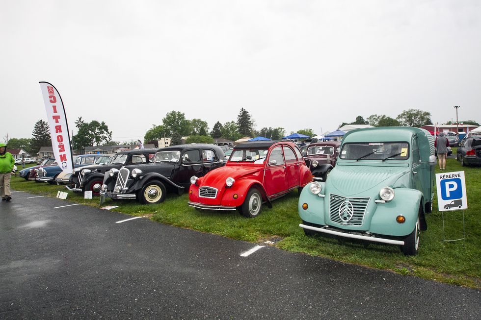 Hidden in plain sight, the upgrades to this 1979 Renault 12 give it a ...