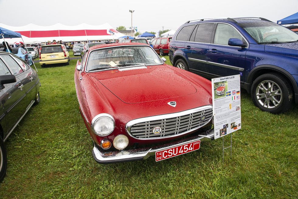 Hidden in plain sight, the upgrades to this 1979 Renault 12 give it a ...