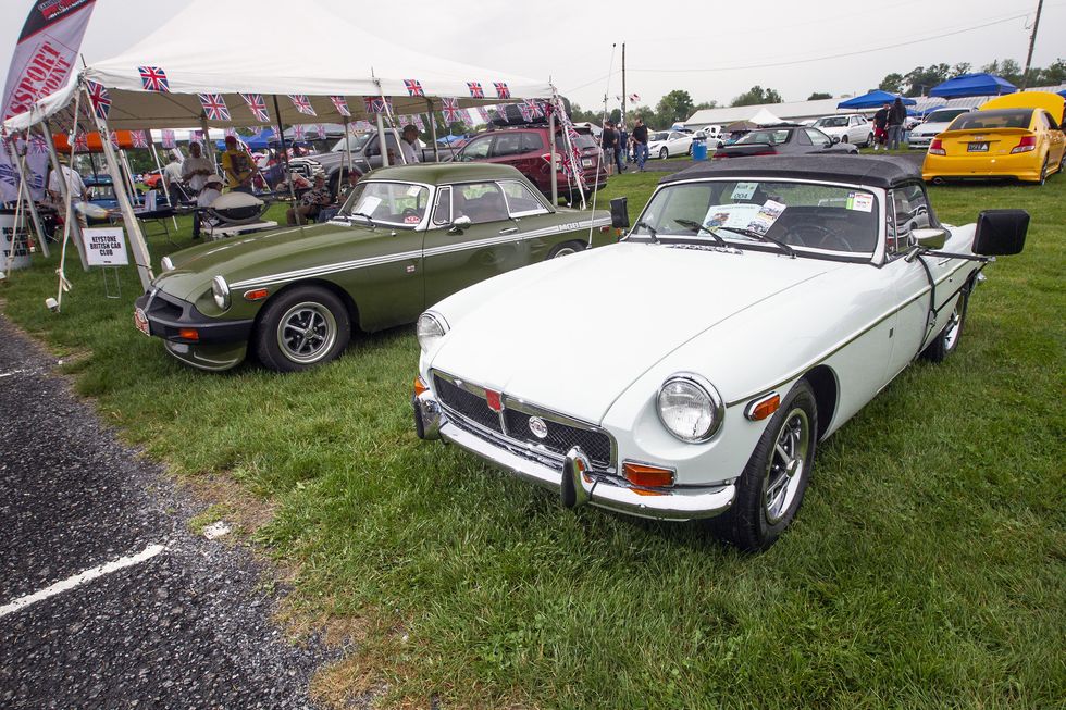 Hidden in plain sight, the upgrades to this 1979 Renault 12 give it a ...