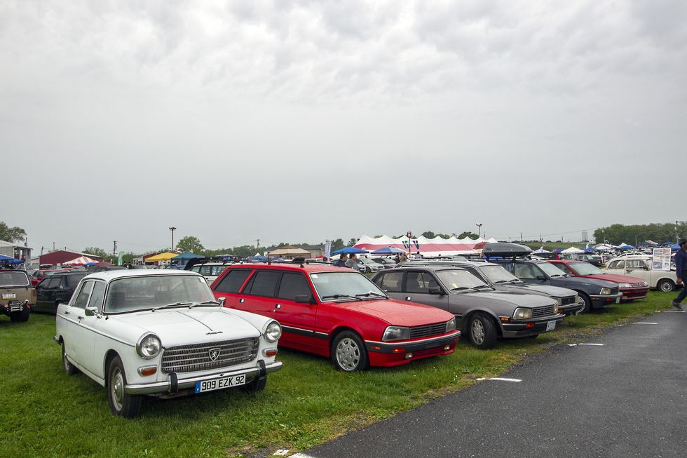 Hidden in plain sight, the upgrades to this 1979 Renault 12 give it a ...