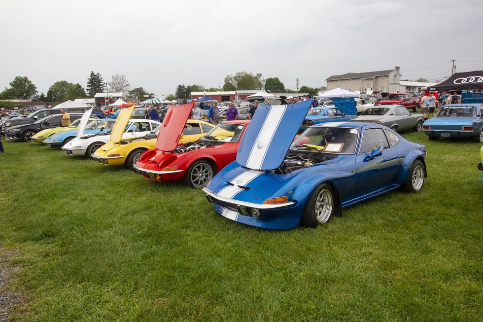 Hidden in plain sight, the upgrades to this 1979 Renault 12 give it a ...