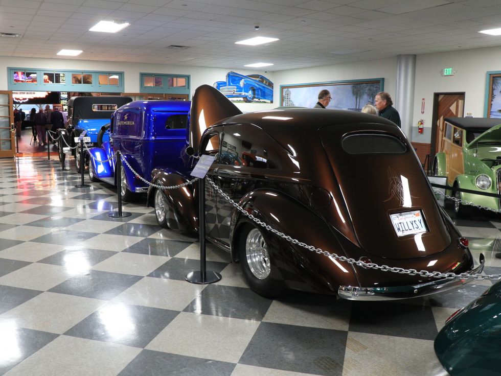 The Last Drag Race: A Special Night At The Lions Drag Strip Museum ...
