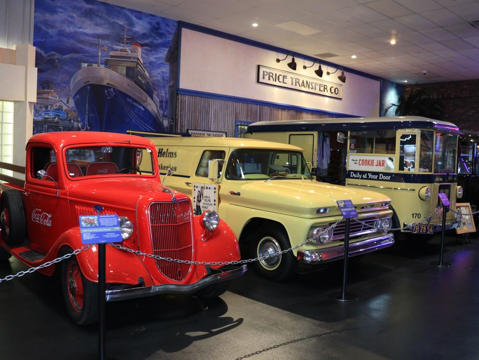 The Last Drag Race: A Special Night At The Lions Drag Strip Museum ...