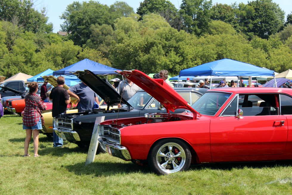 Mopars and Maple Leafs at 42nd Moparfest — Canada’s Biggest All ...