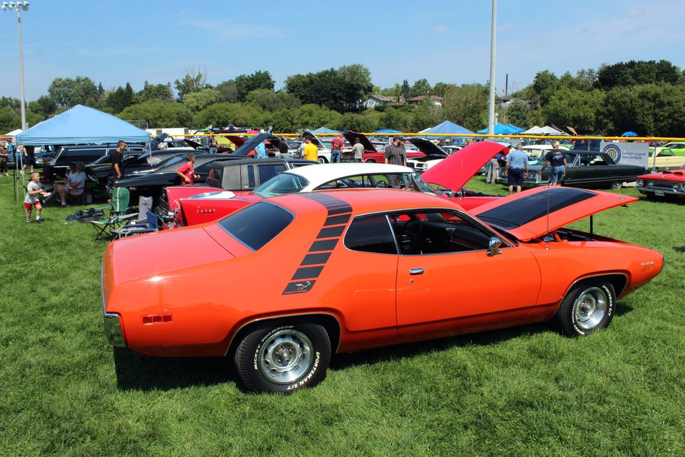 Mopars and Maple Leafs at 42nd Moparfest — Canada’s Biggest All ...