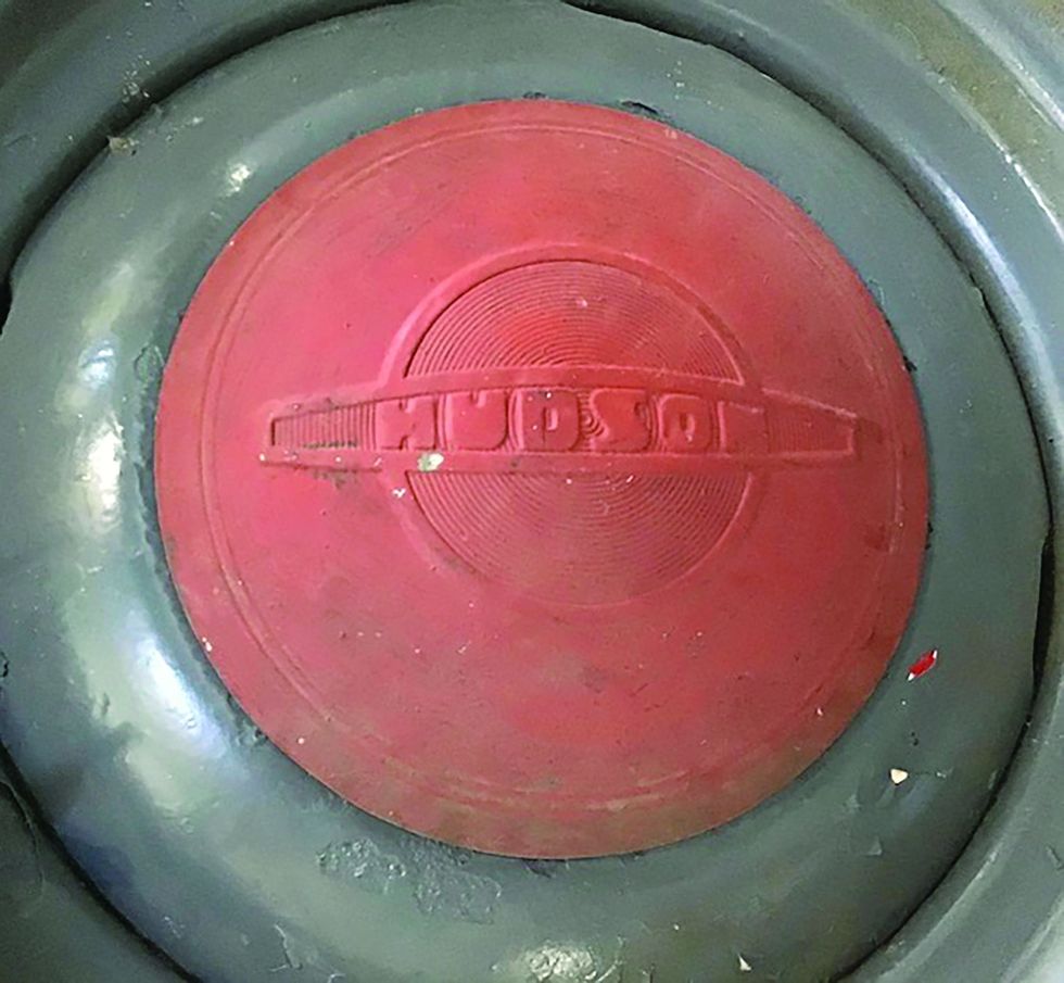 Video: Dodge Challenger Black Ghost Drag Races Kia EV6 GT and the ...