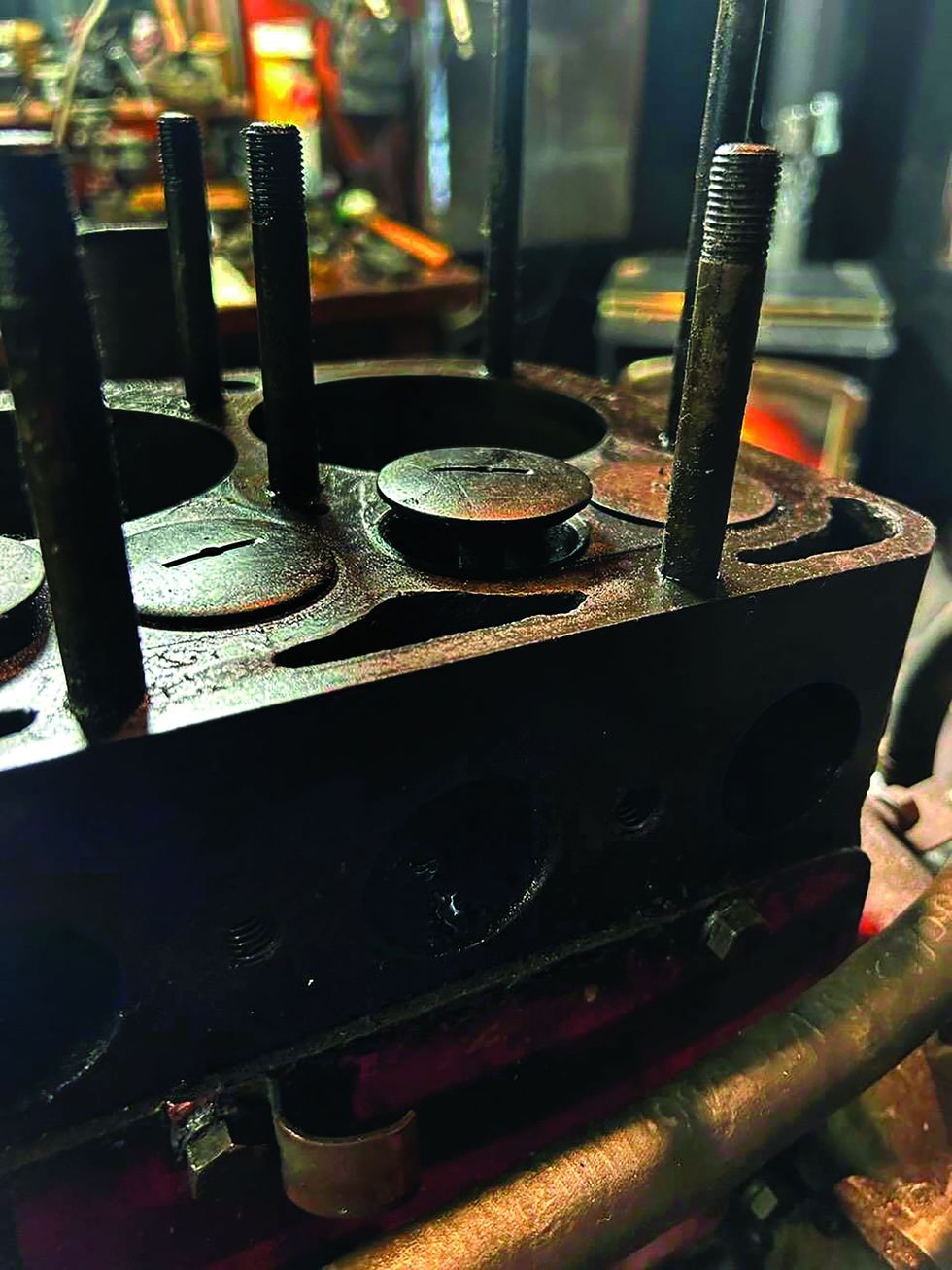 Take A Close Look At The Internals Of A 1930s Ford Model B Racing ...