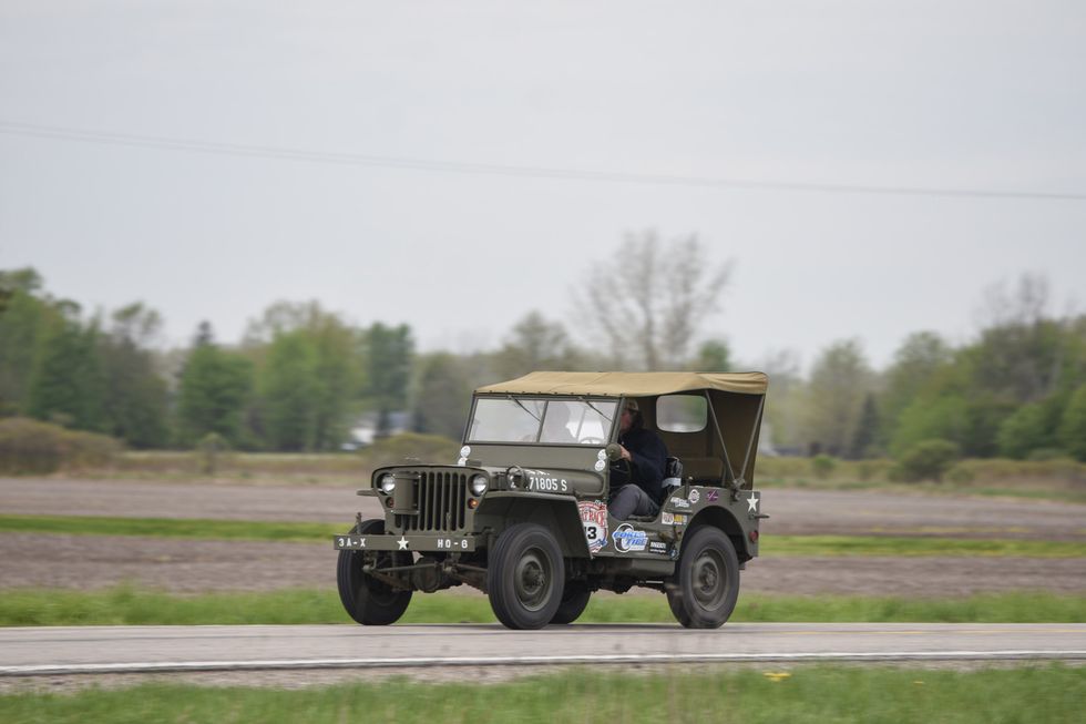 Expecting The Worst - Hemmings