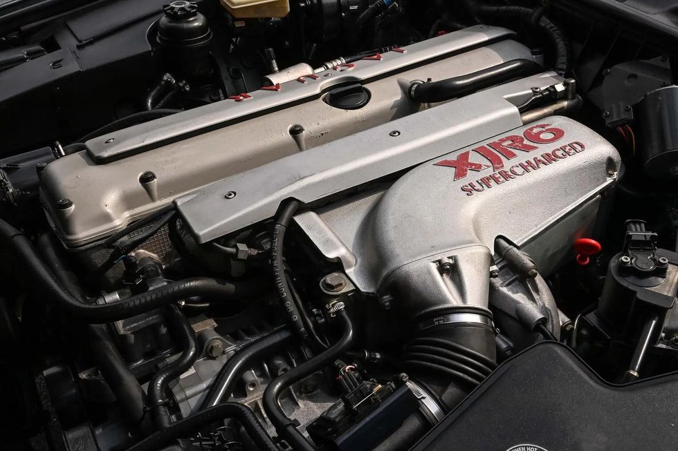 The luxurious Series III Jaguar XJ6 could be made sporty: Here's how I ...