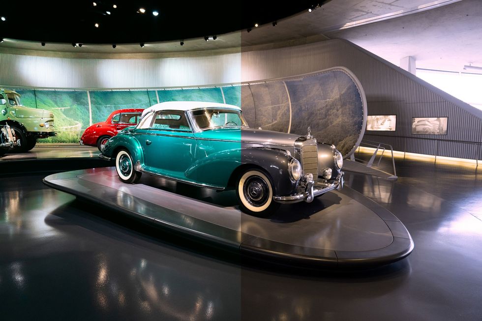 Mercedes-Benz Museum Offers Visual Aids to Color Blind Visitors - Hemmings