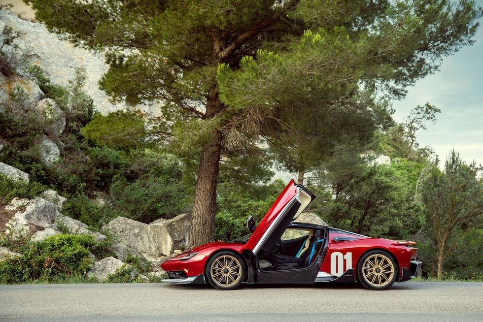 Special Edition Pininfarina Battista Supercar Honors First Ever F1 ...