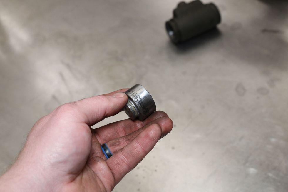 How To Rebuild A Drum Brake Wheel Cylinder - Hemmings