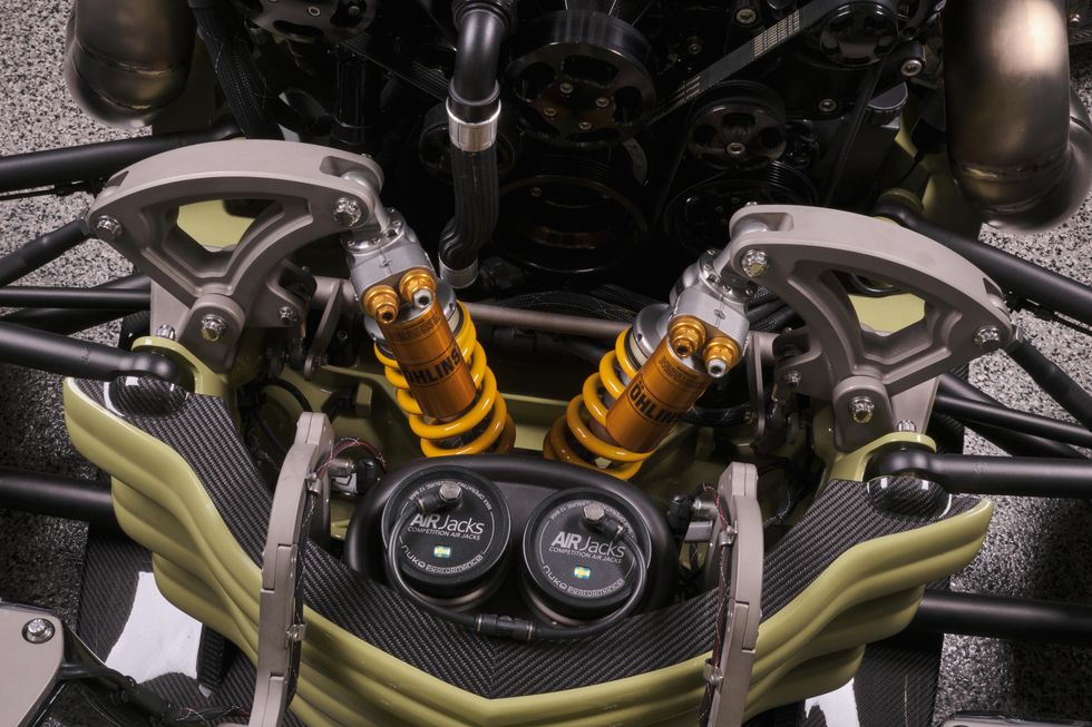 A 1-1/2 ton 1948 Chevrolet Loadmaster truck makes for the unlikeliest ...