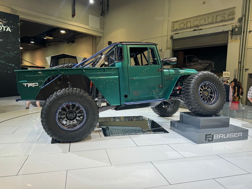 Toyota FJ45 Bruiser SEMA 2023 Build - Hemmings