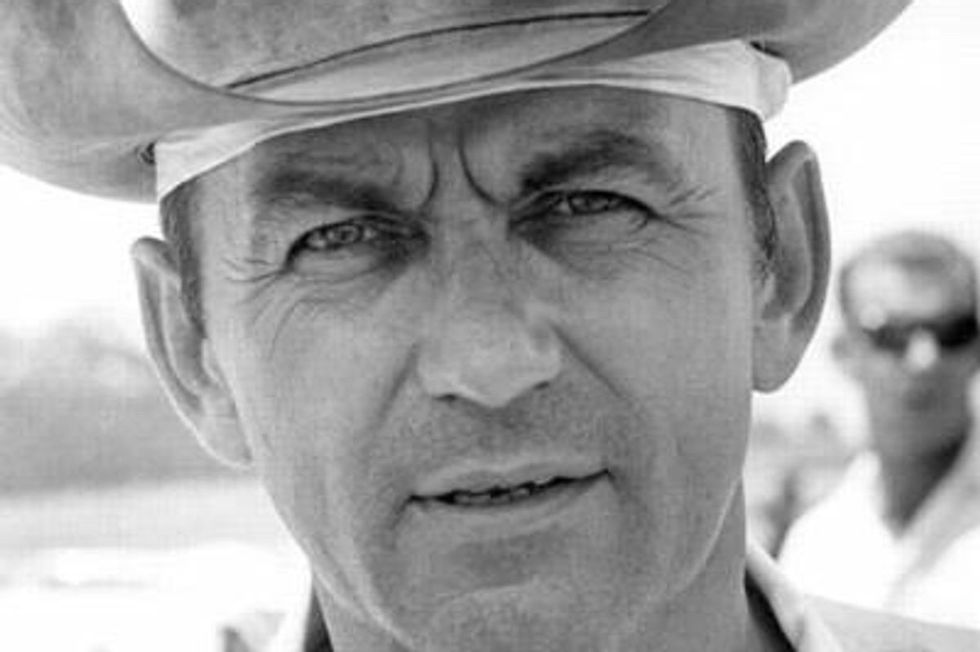 Smokey Yunick memorial installed near his Daytona shop - Hemmings