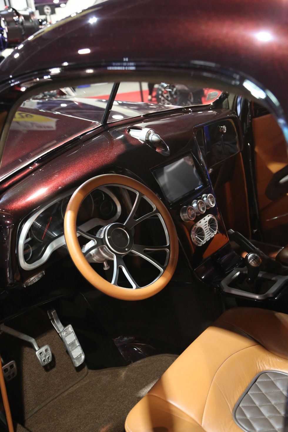 Widebody 1951 Studebaker pickup makes the most of fat-fender street rod ...