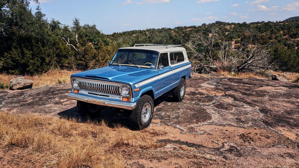 This Hemi-Powered 1975 Jeep Cherokee S Boasts 485 Horsepower and ...