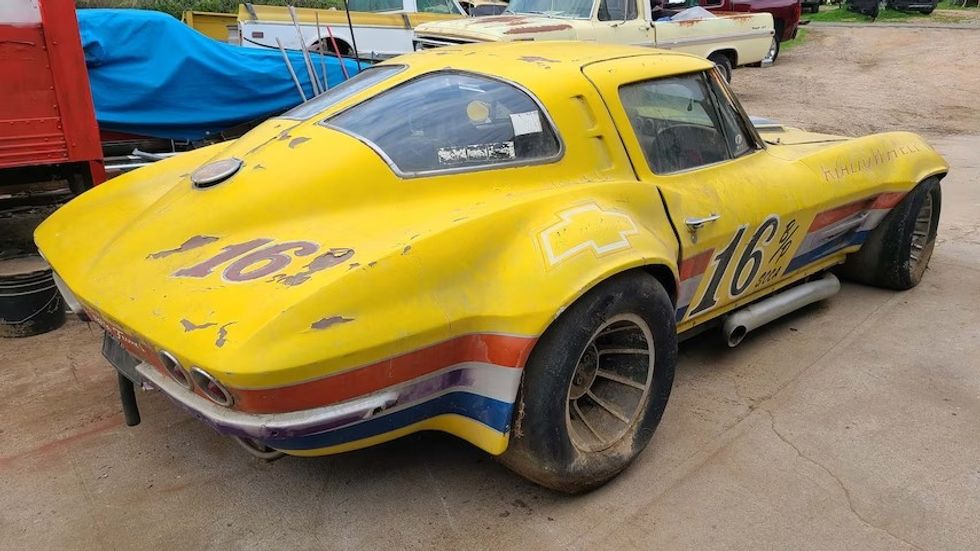 This Split-Window 1963 Chevrolet Corvette Race Car “Yard Find” was ...