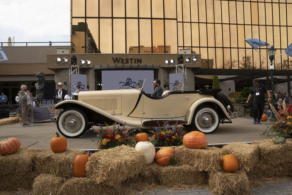 Amelia Earhart's 1937 Cord 812 lands a Best in Show award at ...