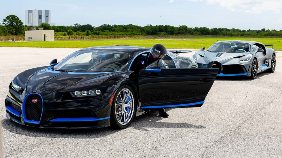 Video: Watch While the Bugatti Chiron Super Sport is Pushed to the ...