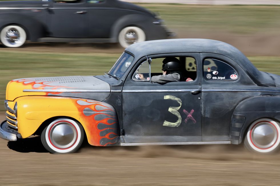 New Venue, Same Old-Style Racing At The Vintage Sturgis Dirt Drags ...