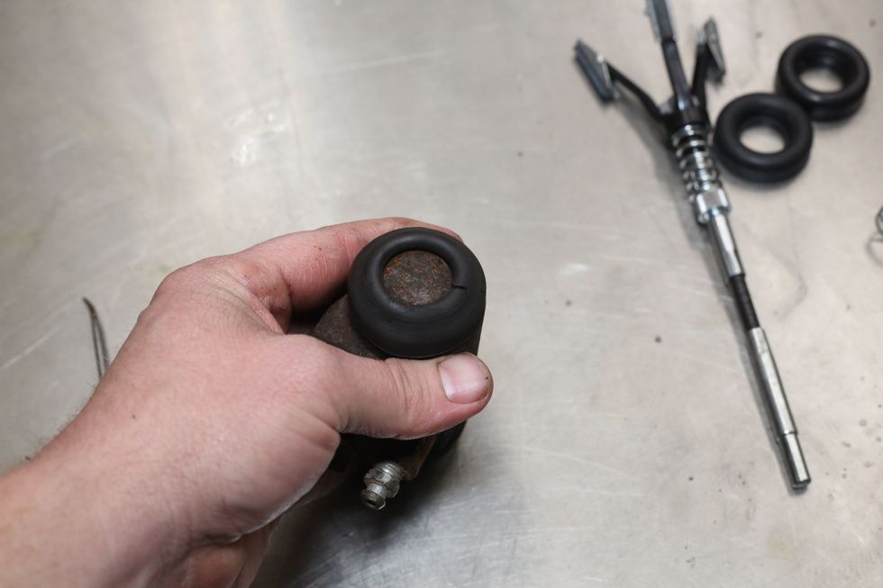 How To Rebuild A Drum Brake Wheel Cylinder - Hemmings